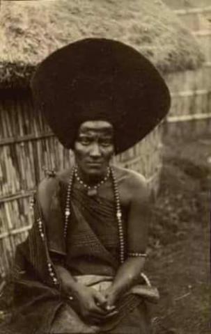 ሰዋስው | Ancient beautiful hairstyles of the Oromo people of Ethiopia